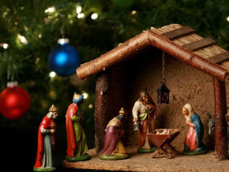 Exploring Christmas - Christmas Origin, History, Traditions, and ...